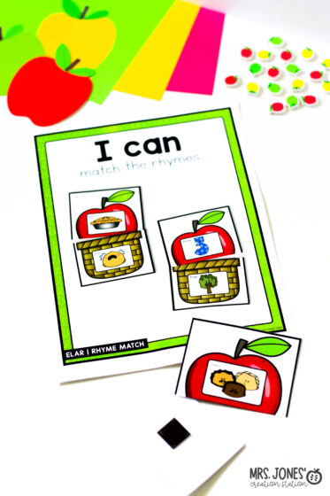 Apple Thematic Unit: Science, Literacy, and Math Centers